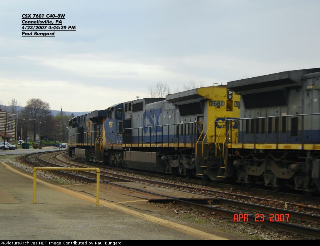 CSX 7681 C40-8W April 23, 2